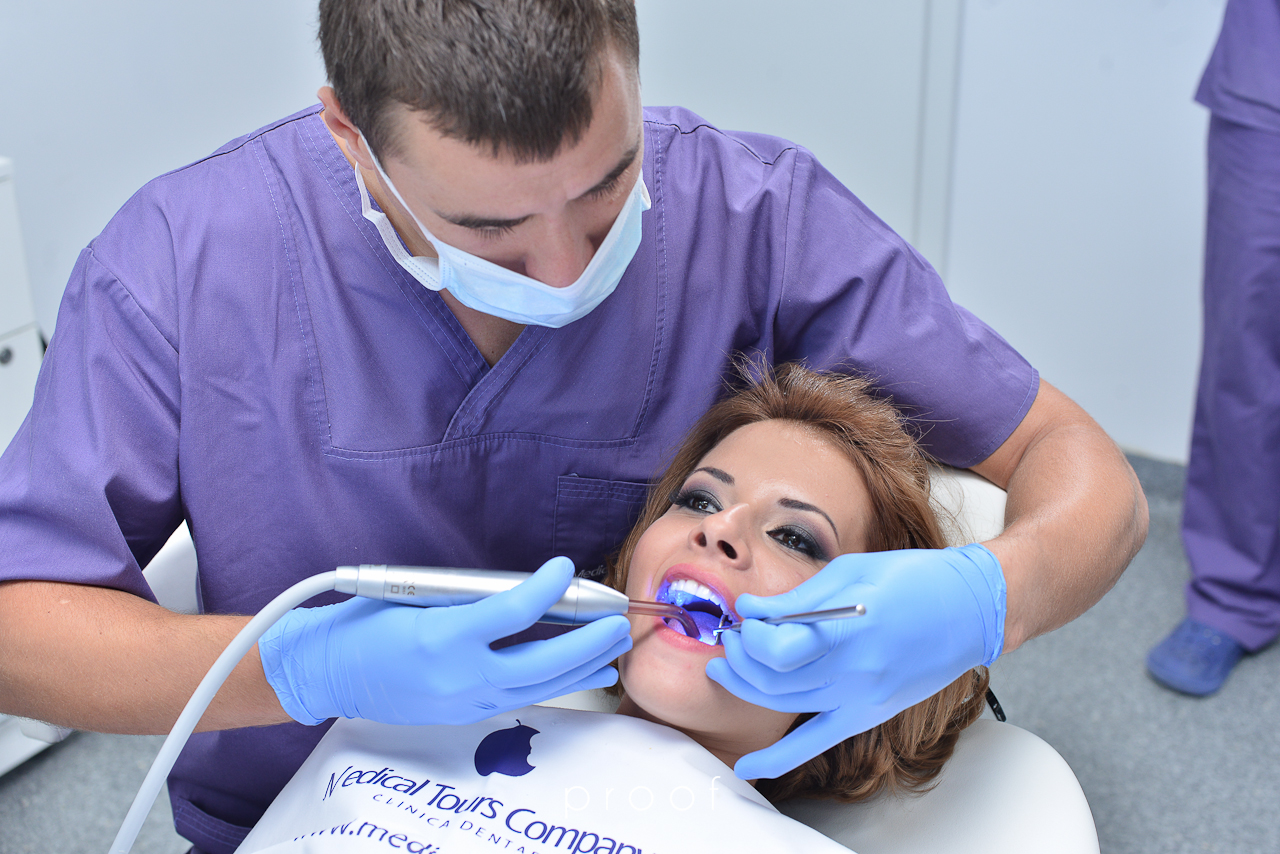 Tratarea cariilor - Obturatia Dentara din Compozit